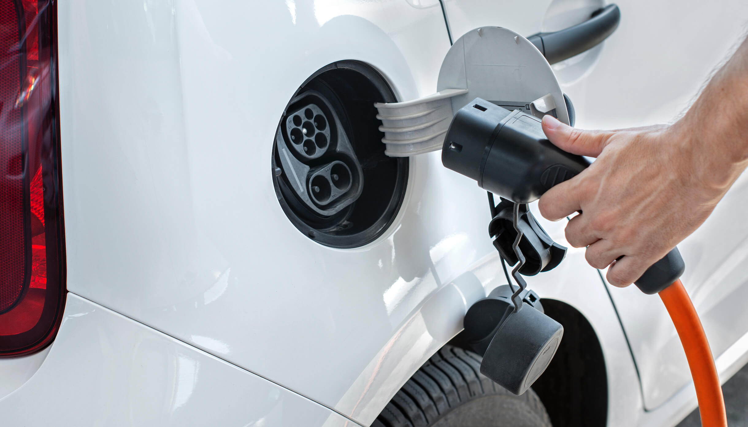 E-Auto Ladestecker und Ladekabel Übersicht: Typ 2, CCS & Co.